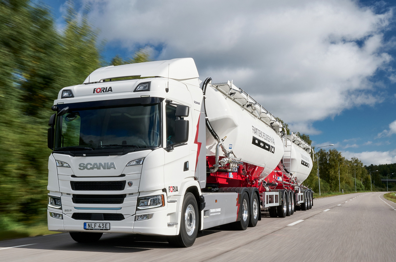 Komplet od 64 tone s dva silosa, Scania 25P – 313 konja s nevjerojatnim ...