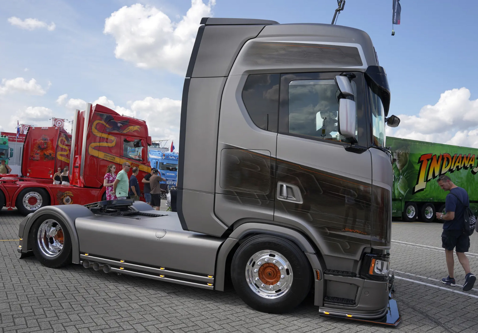 Scania 500S iz Japana na truck showu u Nizozemskoj – jedinstveni tuning ...